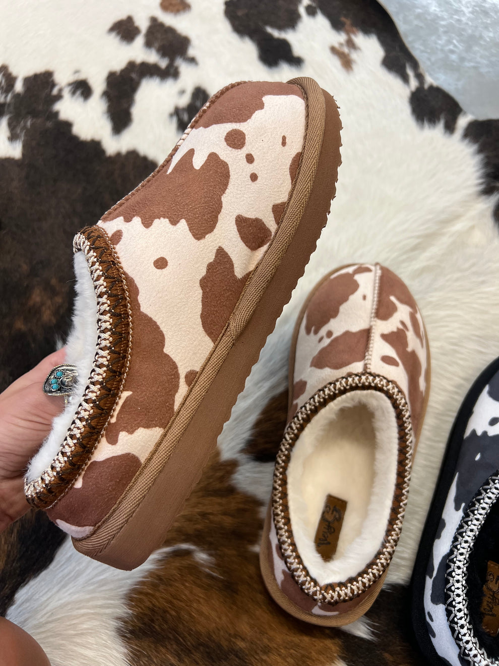 Bruin Cow Print Slippers – The Crooked Cactus Boutique