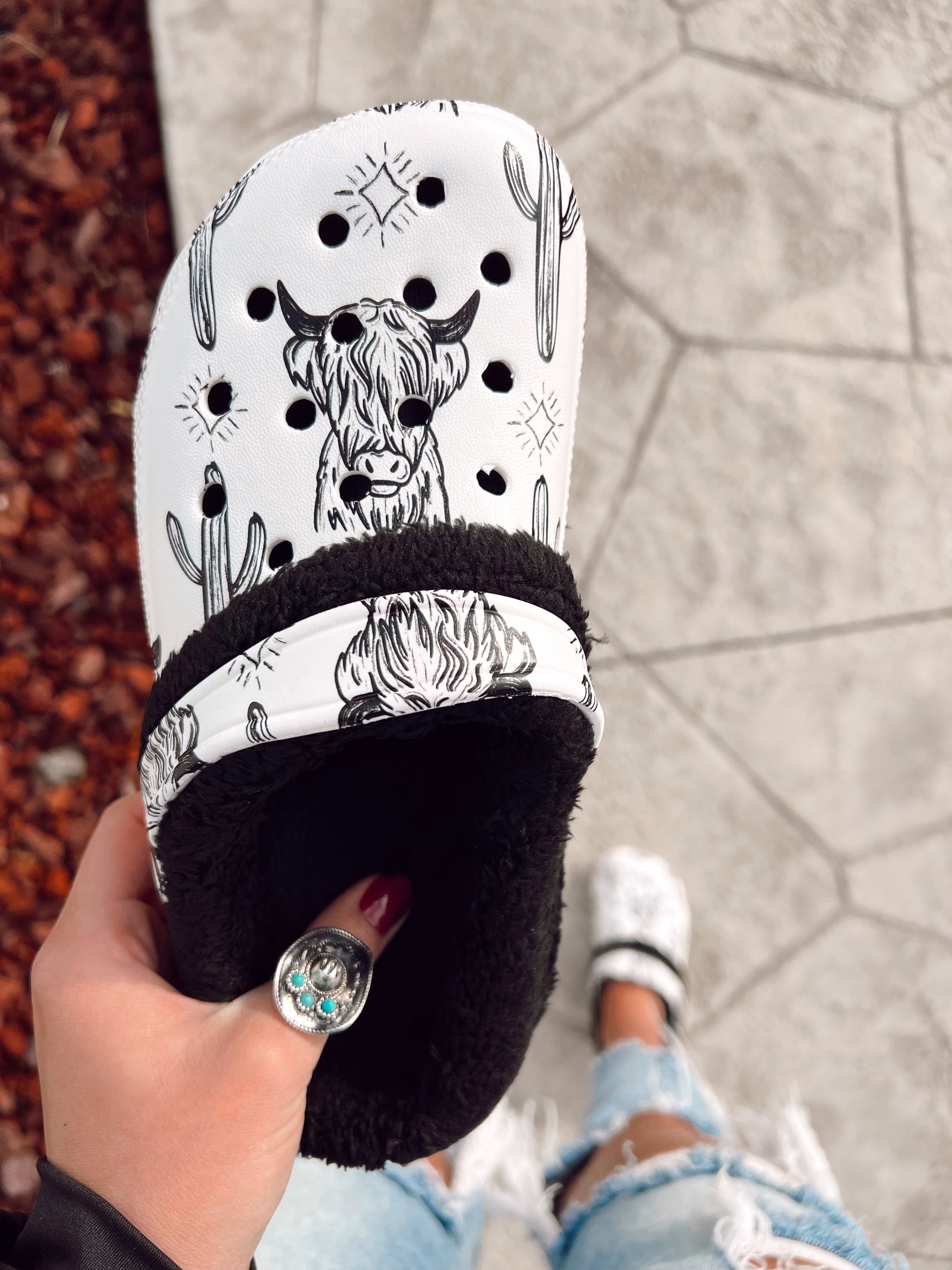 Highland Western Clogs w/ Removable Fur Lining **SIZE UP 2 FULL SIZES ...